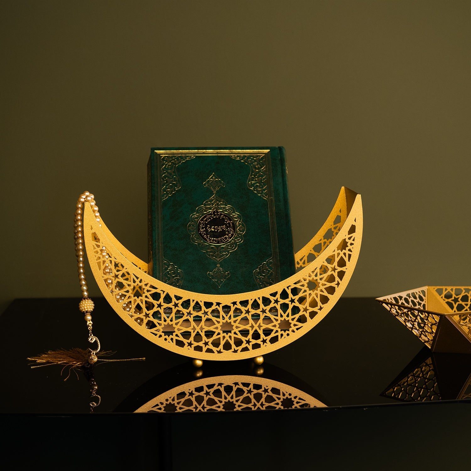 Crescent Moon Shaped Metal Islamic Decor - WAMH156 – US Wall Art Istanbul